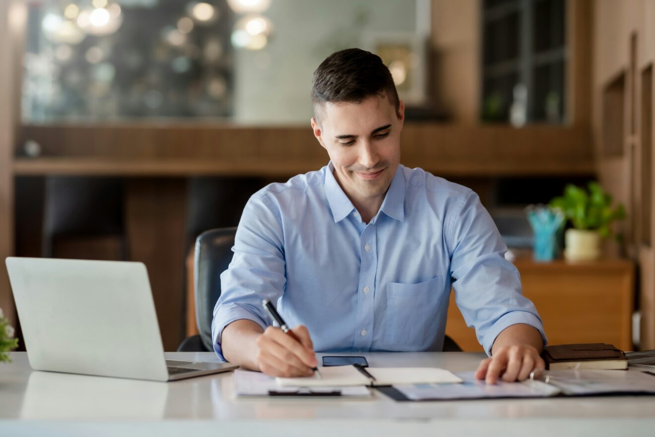 Skilled Worker visa dependants: timing, maintenance, and common ...